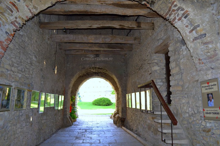 Cetatea țărănească din Câlnic, monument UNESCO atipic - autovibes.ro